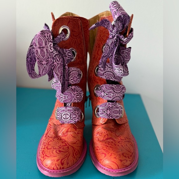 John Fluevog | Shoes | Fluevog Gladstone Boots Size 7 Worn Once ...